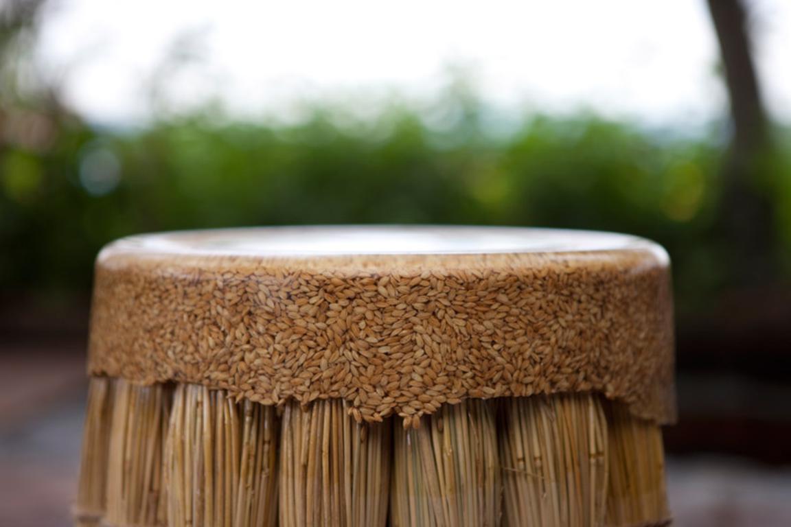 Gina hsu + nagaaki shaw: Ghế làm từ Rơm