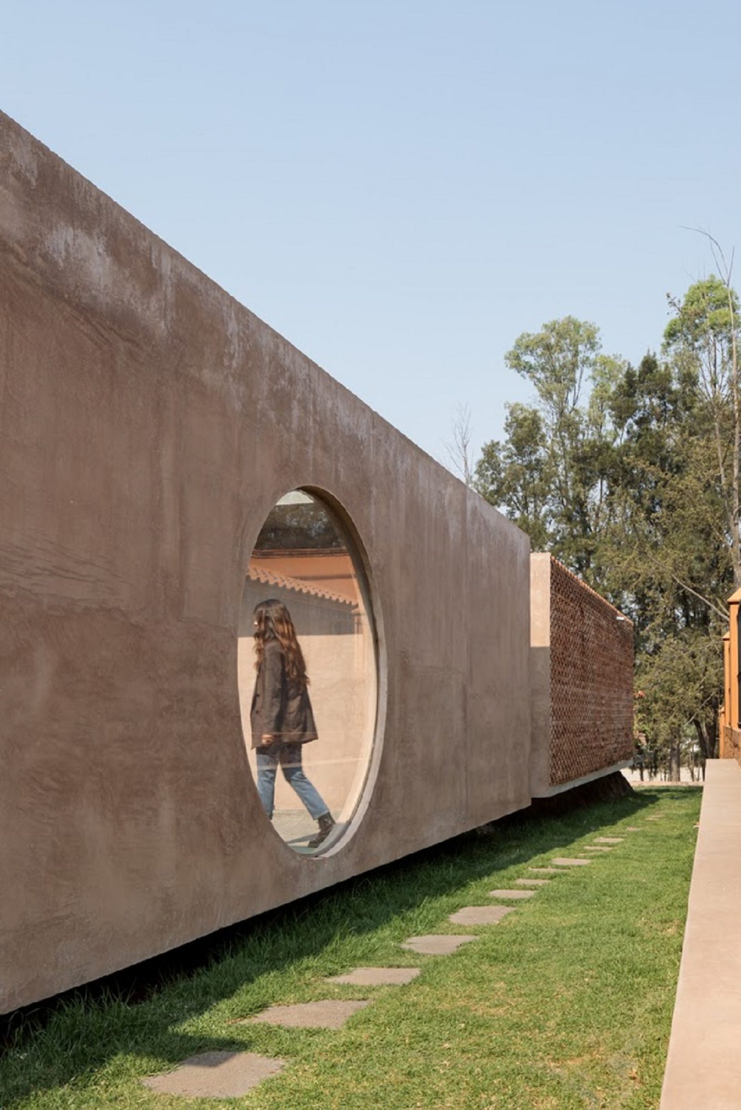 UC House - Không gian trong, ngoài đan xen - Công ty thiết kế kiến trúc ...