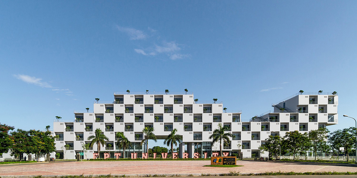 “Trường Đại Học FPT Hà Nội” và “Stacked Planter House” do VTN ...