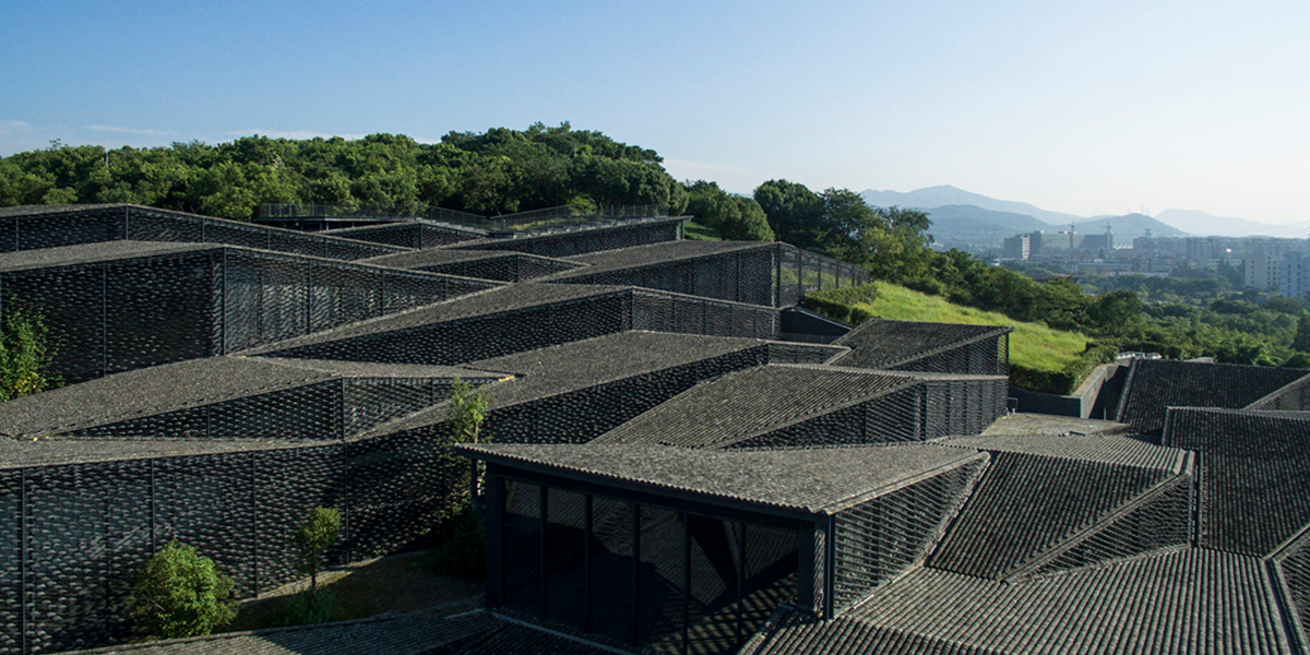 Ứng dụng vật liệu tài tình trong các công trình của KTS Kengo Kuma